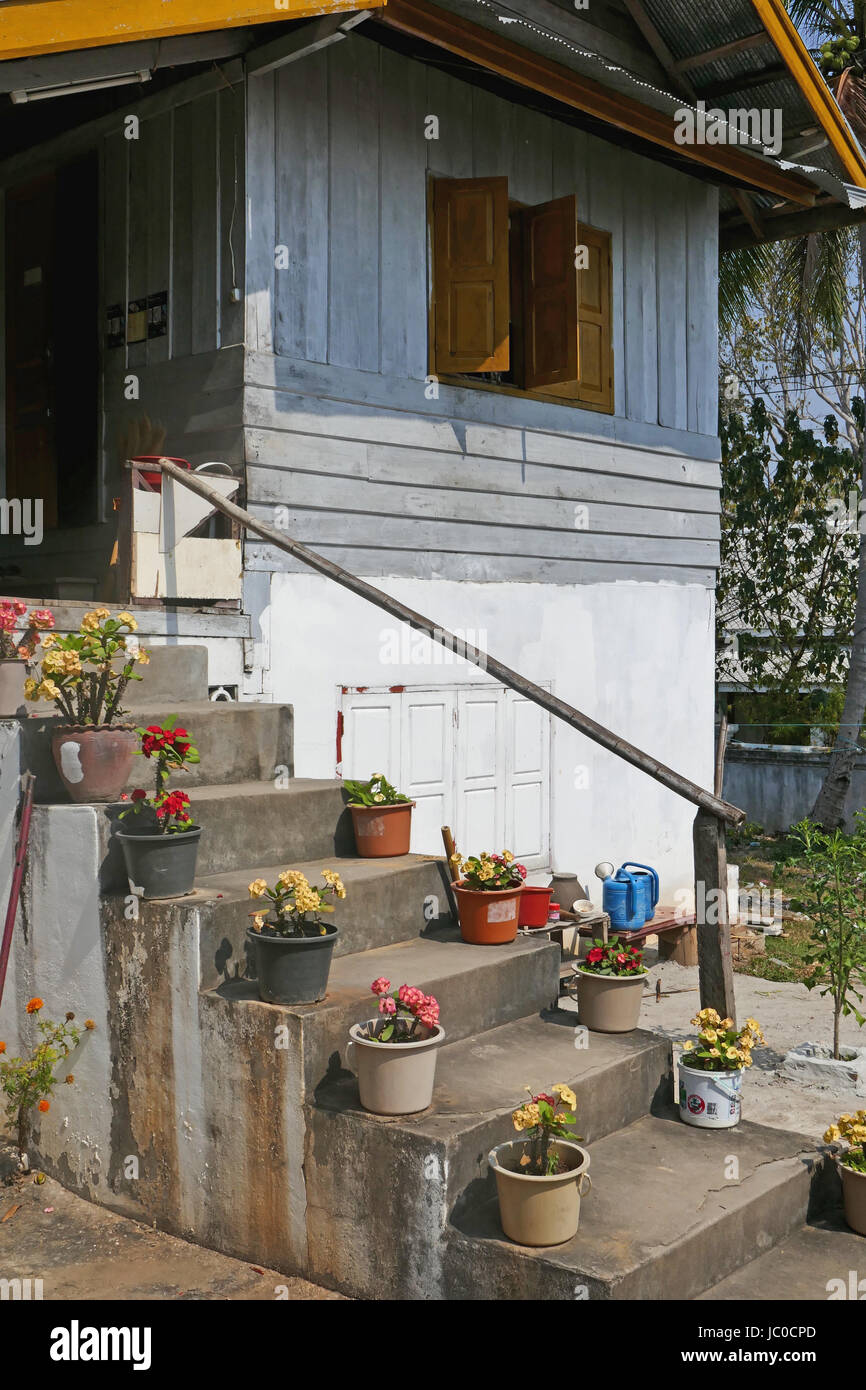 Simple living quarters hi-res stock photography and images - Alamy