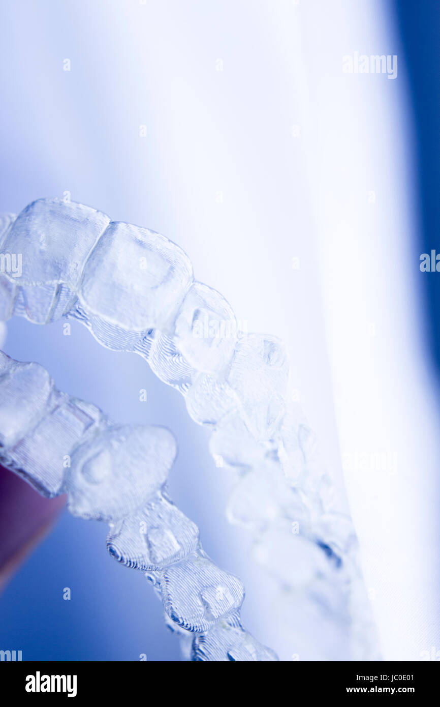 Invisible orthodontics cosmetic brackets tooth aligners plastic braces ...