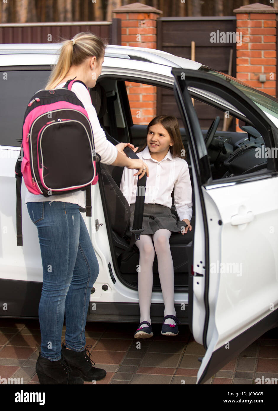 Mother driving lesson hi-res stock photography and images - Alamy