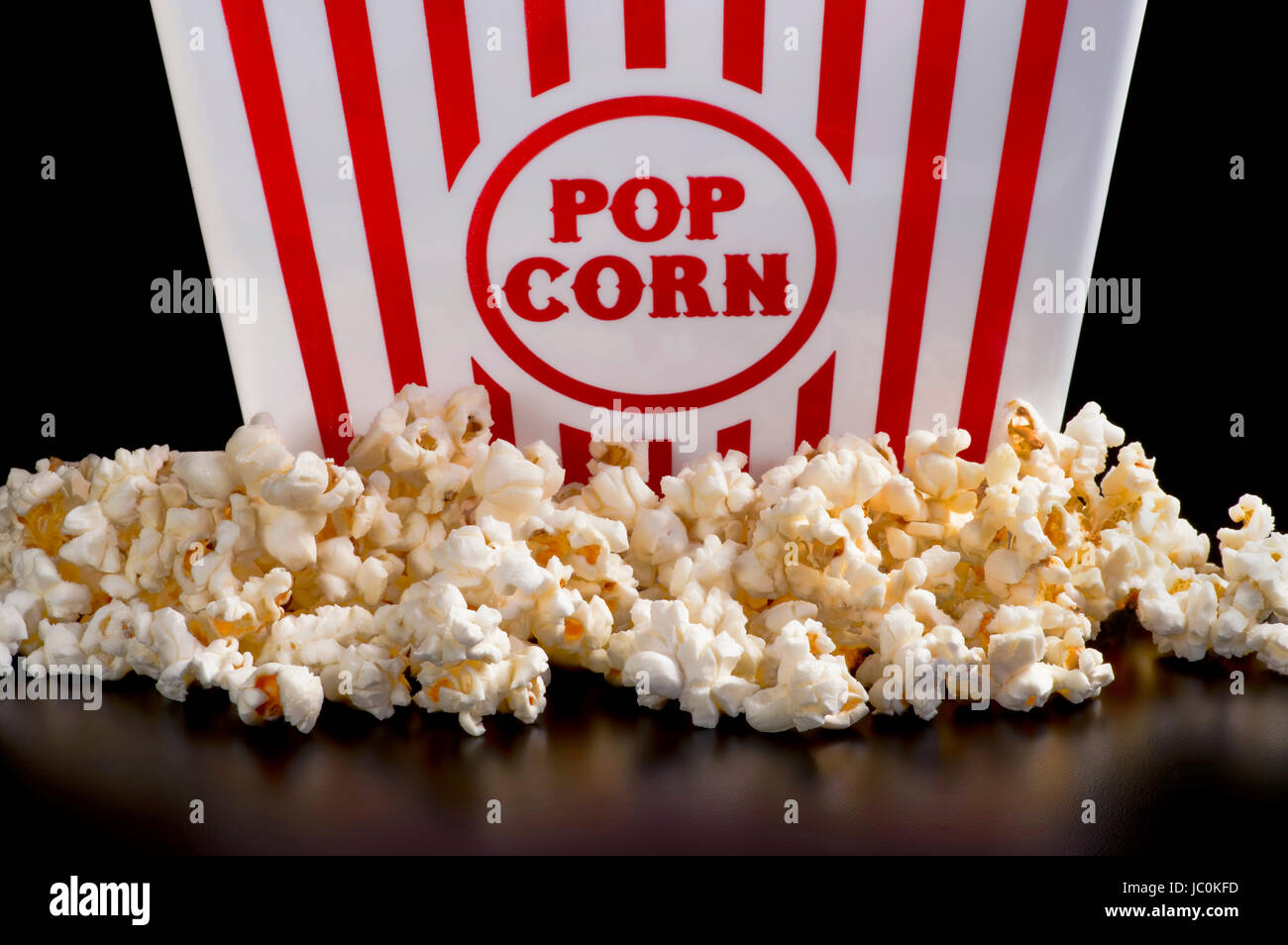 Pop corn cartoon hi-res stock photography and images - Alamy