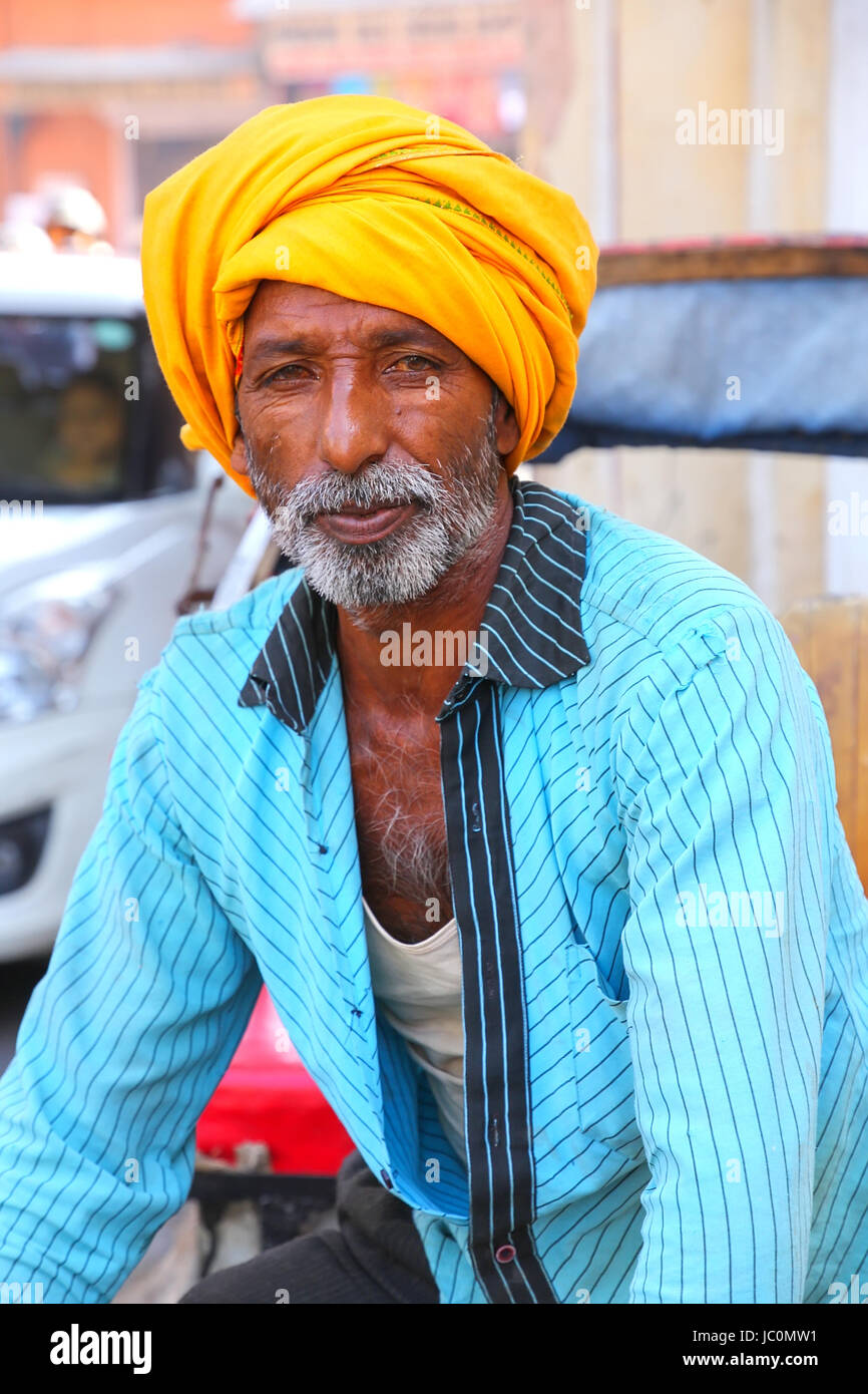 Indian man with cycle hi-res stock photography and images - Alamy