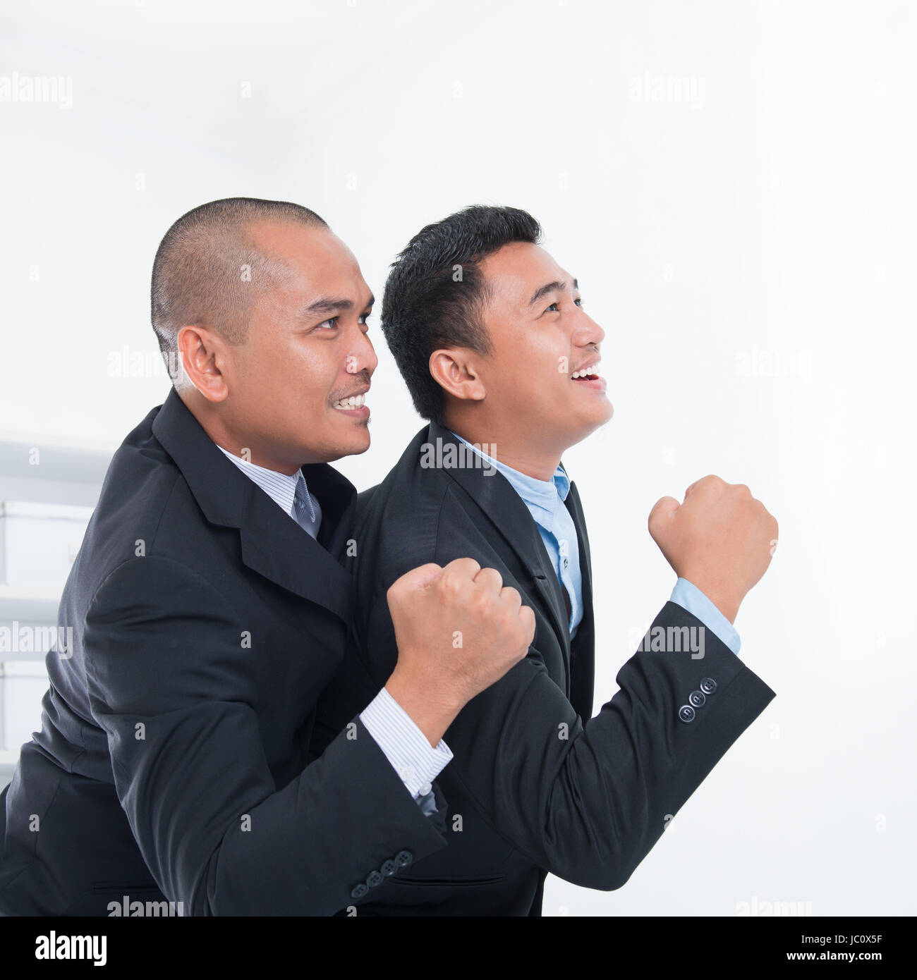 Group portrait muslim businessmen hi-res stock photography and images ...