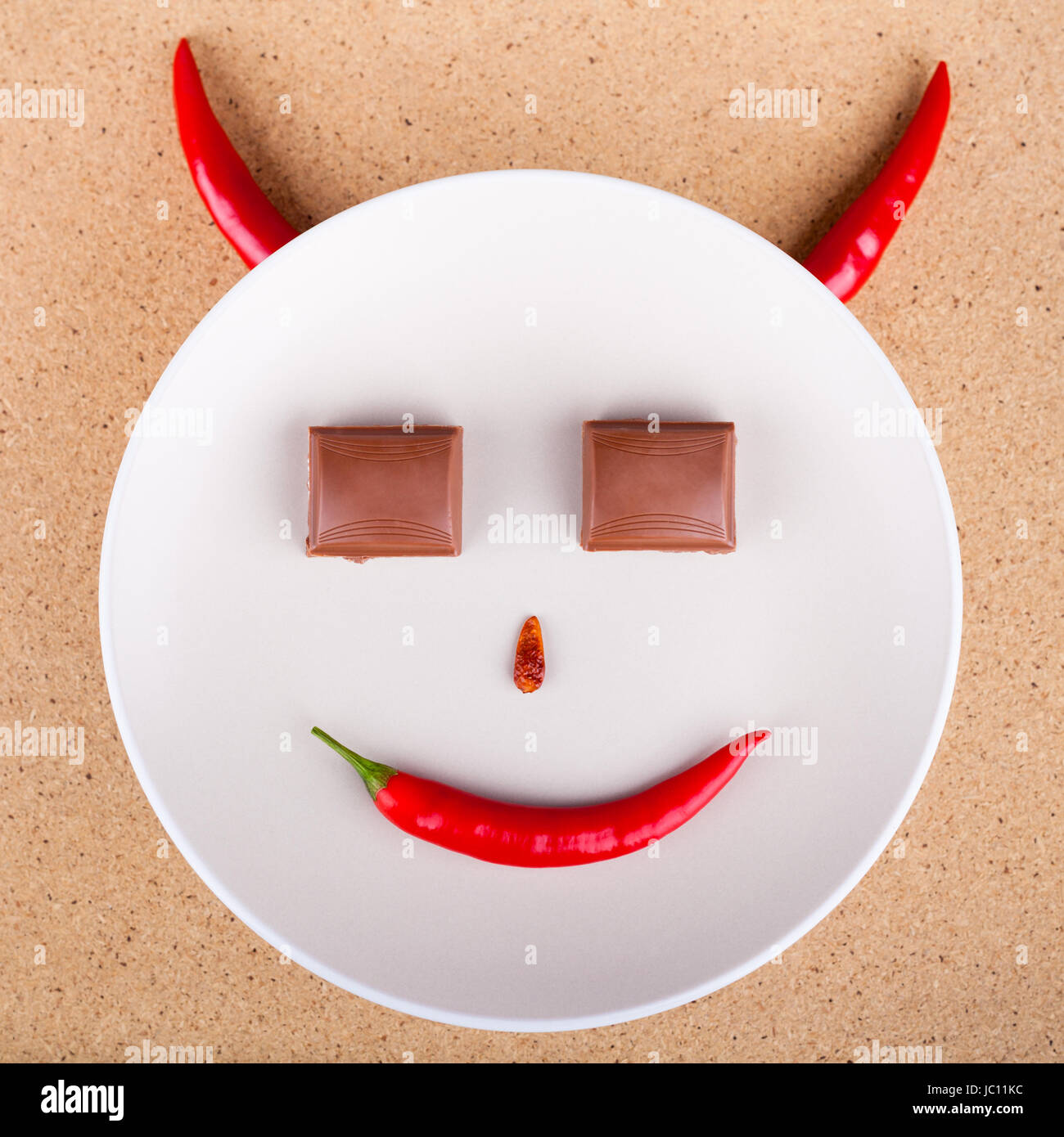 Happy red pepper character hi-res stock photography and images - Alamy