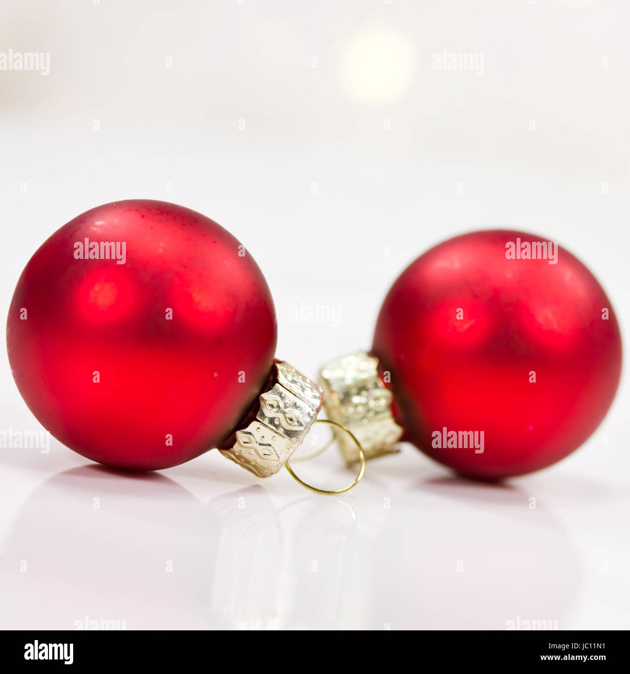 red christmas baubles Stock Photo - Alamy