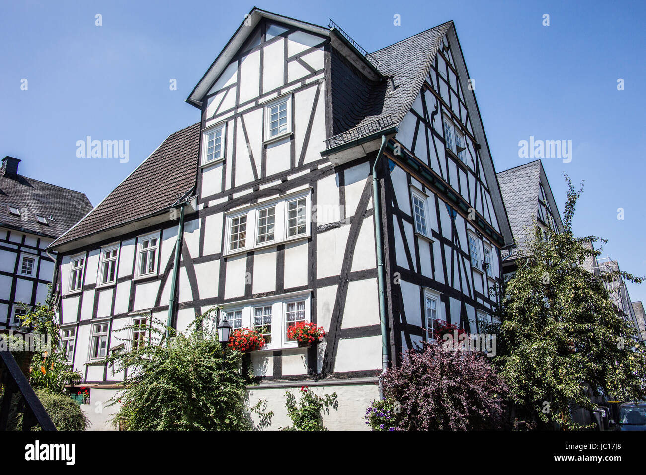 Fachwerkhäuser in der Altstadt von Freudenberg Stock Photo - Alamy
