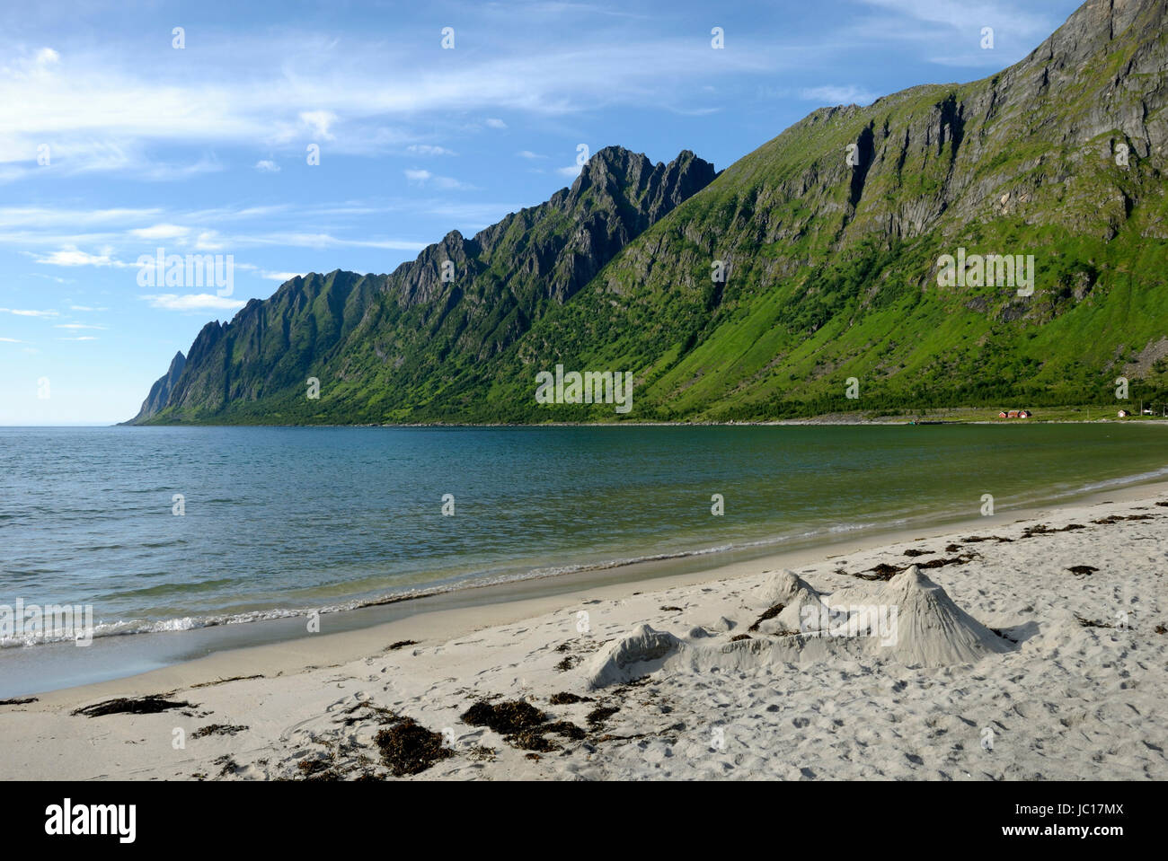 Strand in Ersfjord, Senja, Troms, Norwegen Stock Photo - Alamy