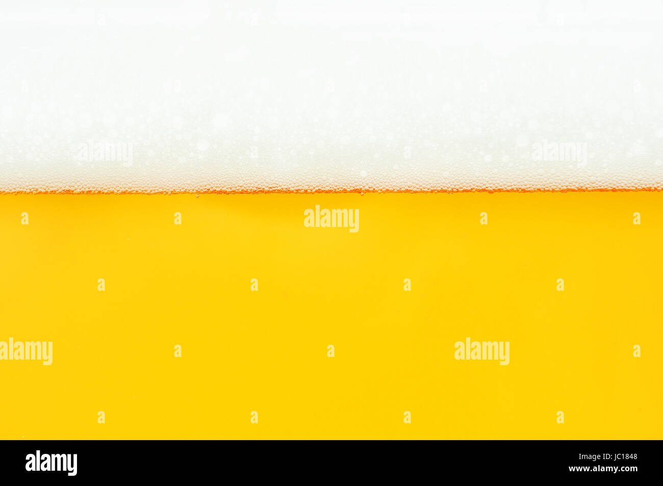 beer texture yellow alcohol beverage with foam Stock Photo - Alamy