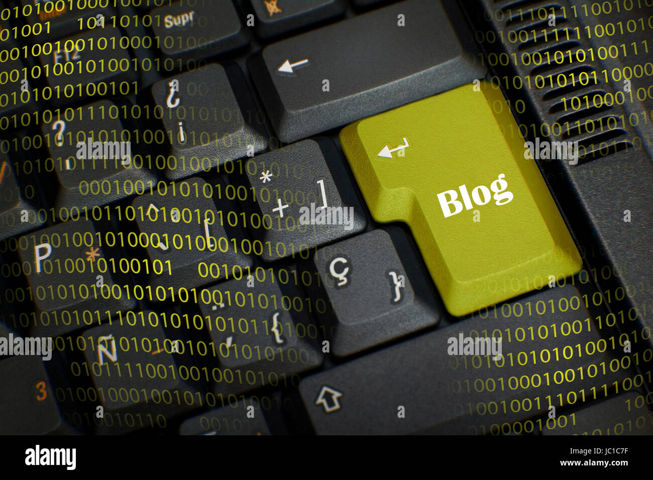 Word blog in black keyboard Stock Photo - Alamy