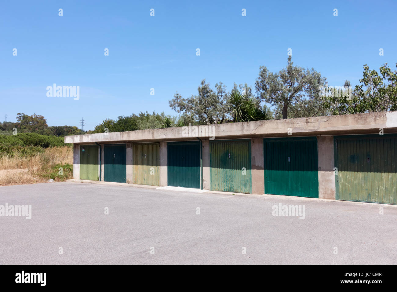 Portcullises hi-res stock photography and images - Alamy