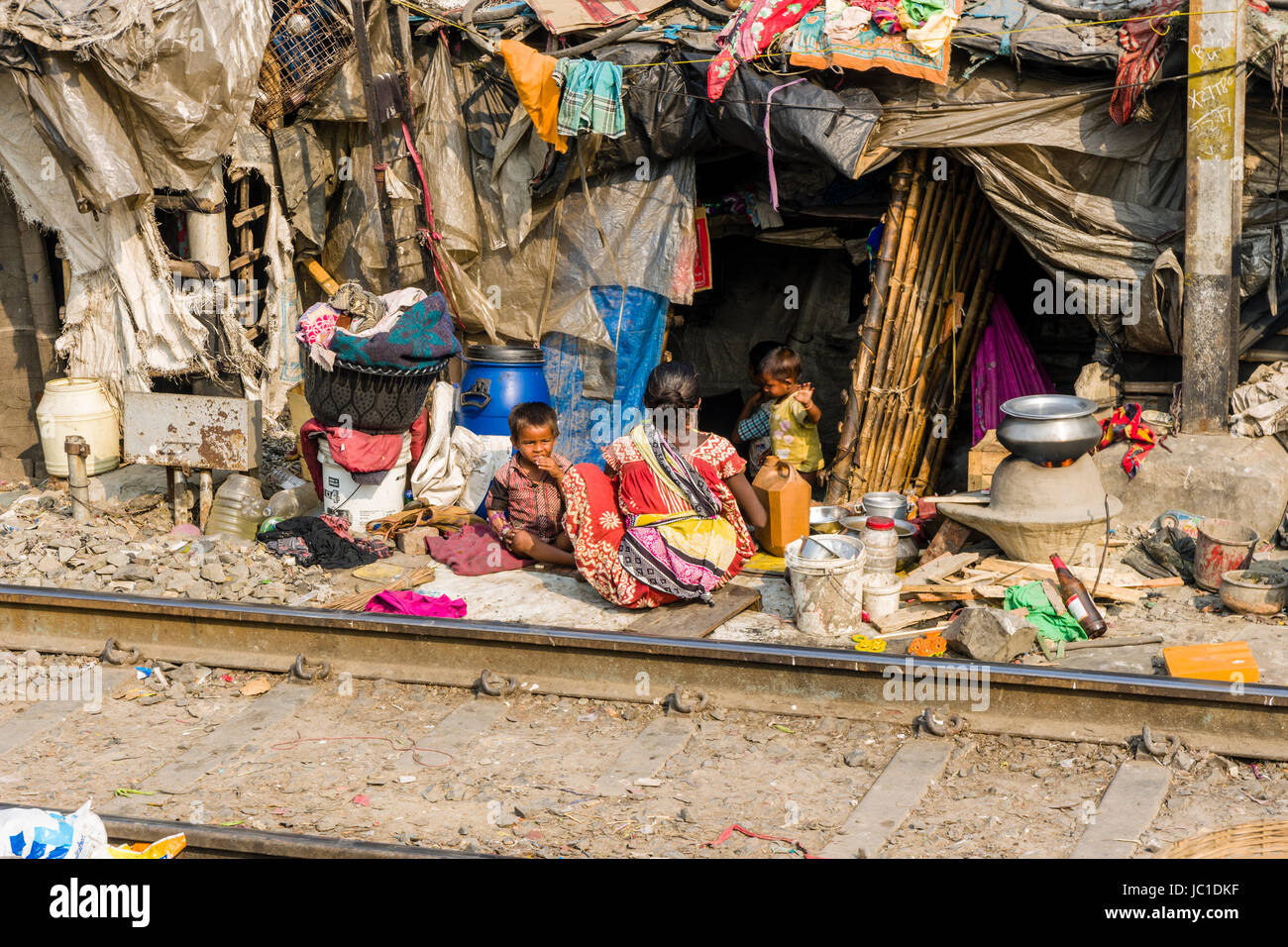 The dwellings and huts in Park Circus slum area are located right next ...