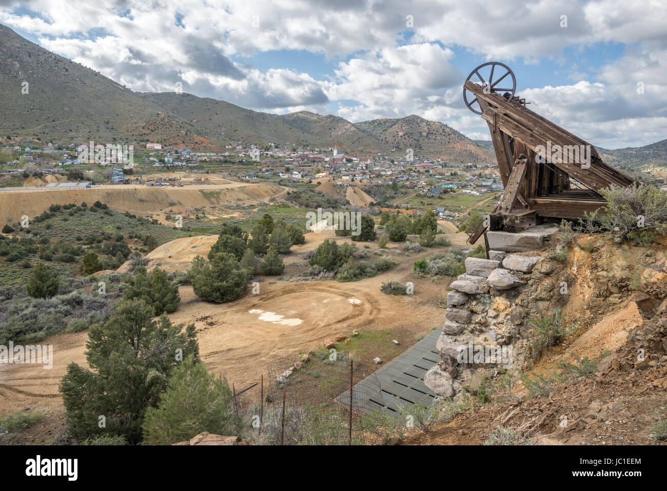 Headframe sheave wheel mine mining hi-res stock photography and images ...