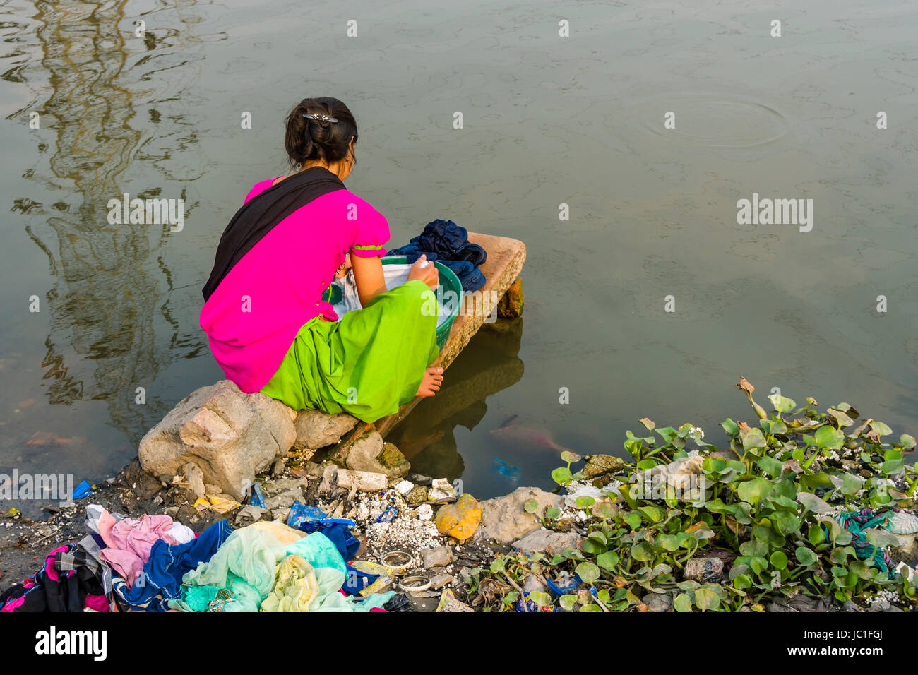 Dhobi Woman Stock Photos & Dhobi Woman Stock Images - Alamy