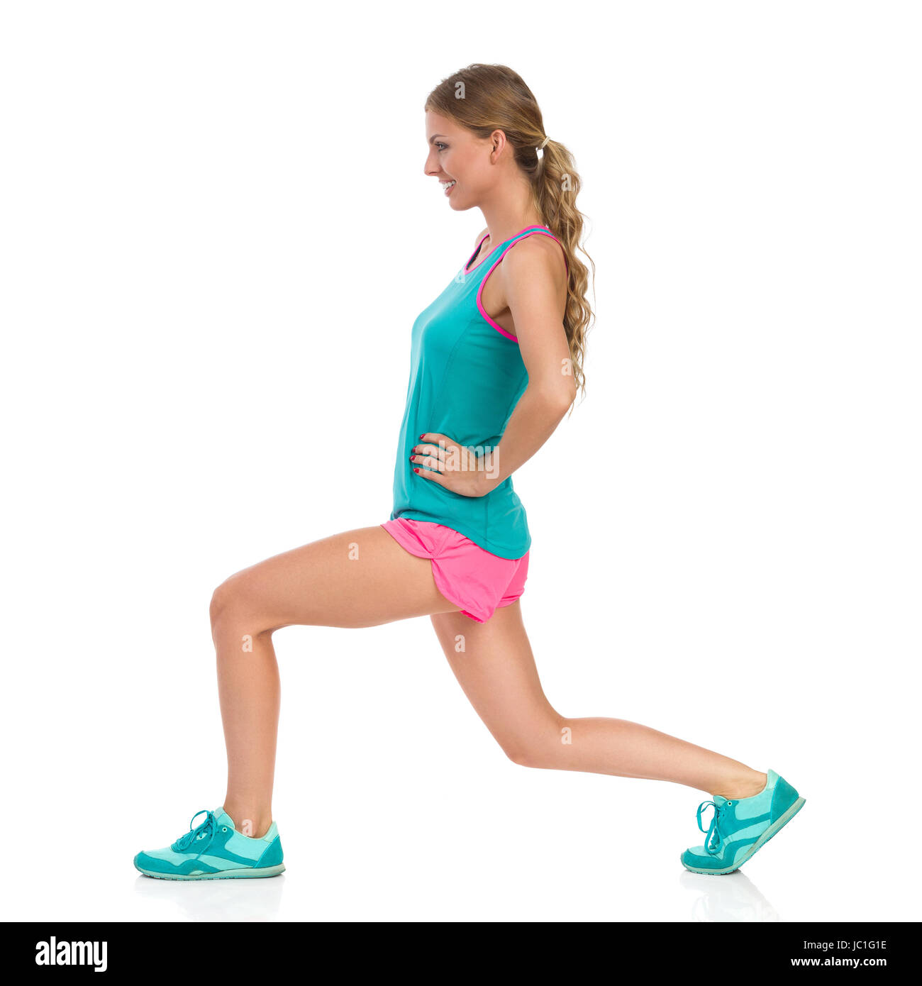 Crouching posture hi-res stock photography and images - Alamy