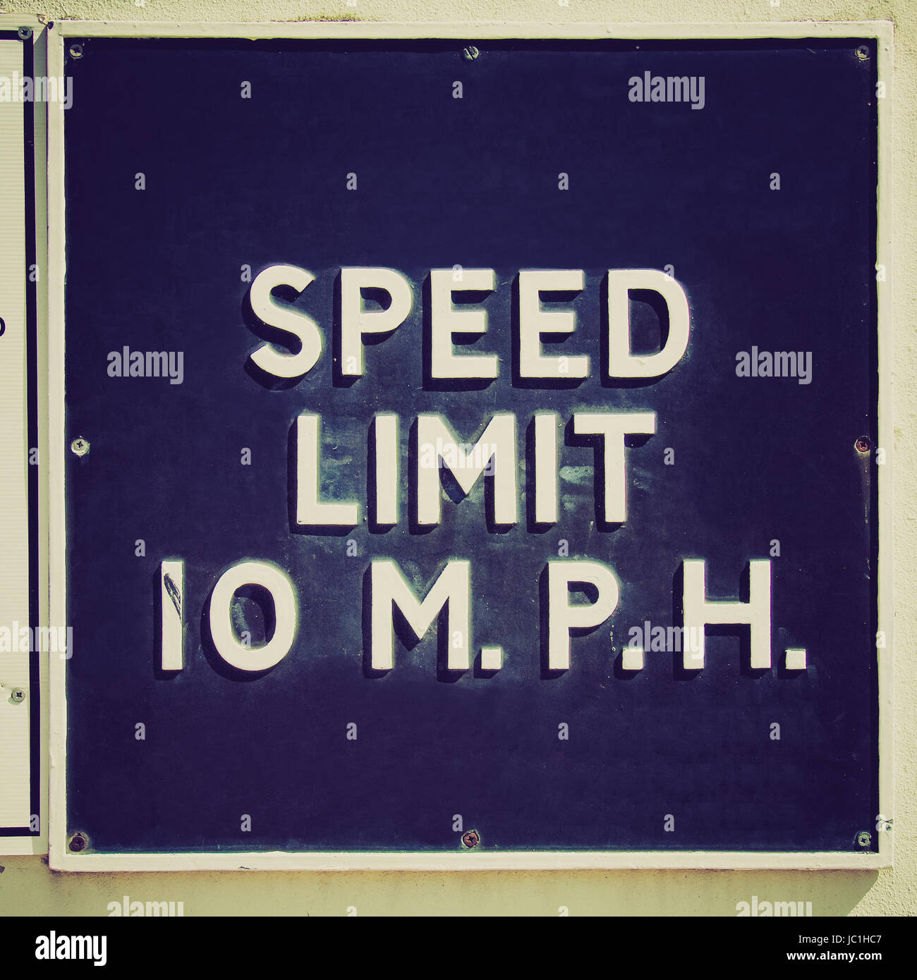10 Miles Per Hour Sign High Resolution Stock Photography and Images - Alamy