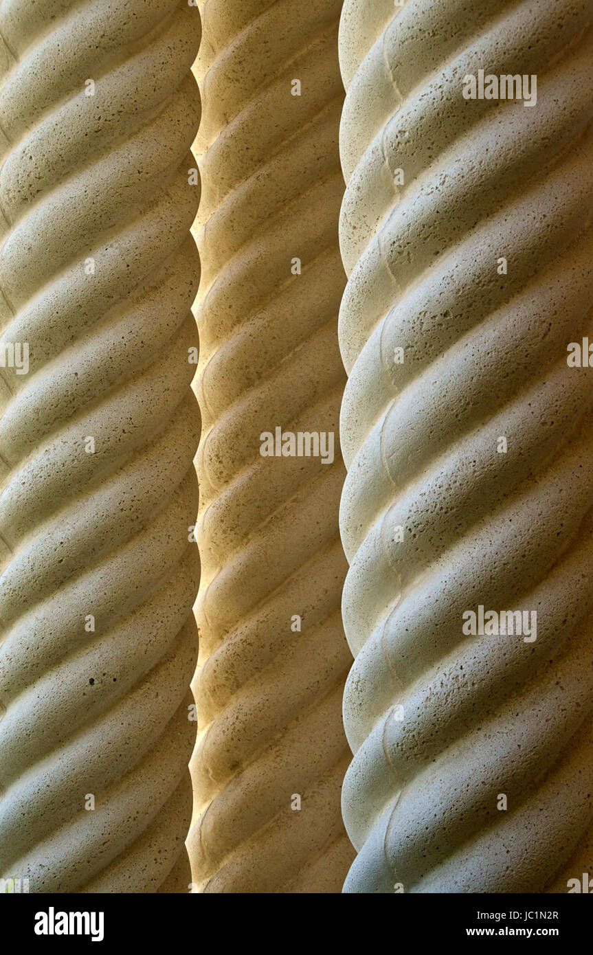 Spiral columns hi-res stock photography and images - Alamy
