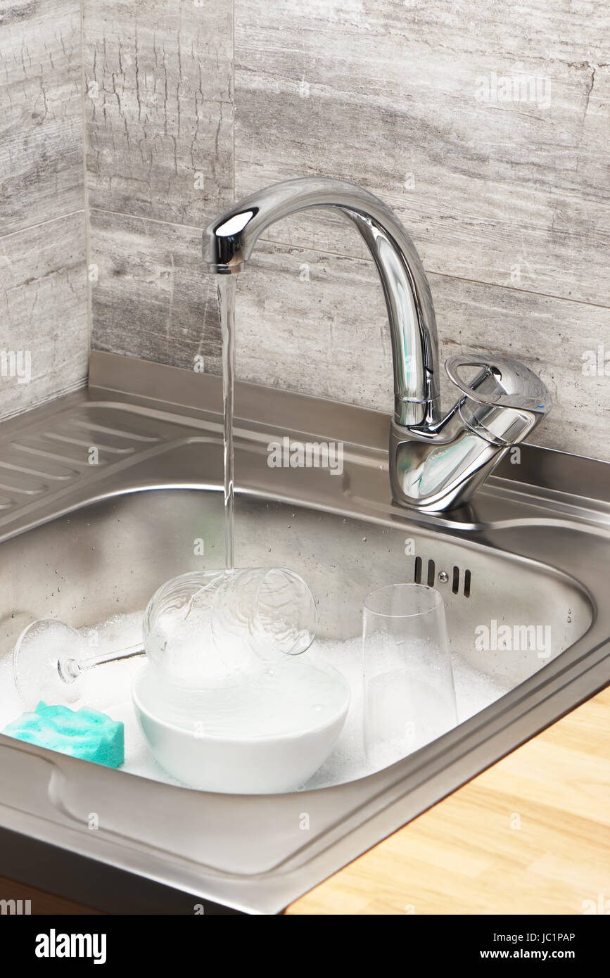 Sink With Running Water 846 Bathroom Sink Running Water Stock Photos,