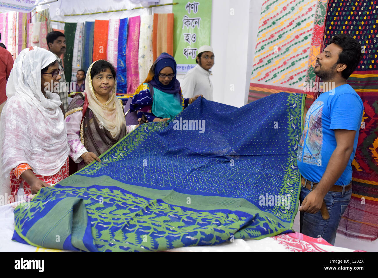 Bangladeshi textiles hi-res stock photography and images - Alamy