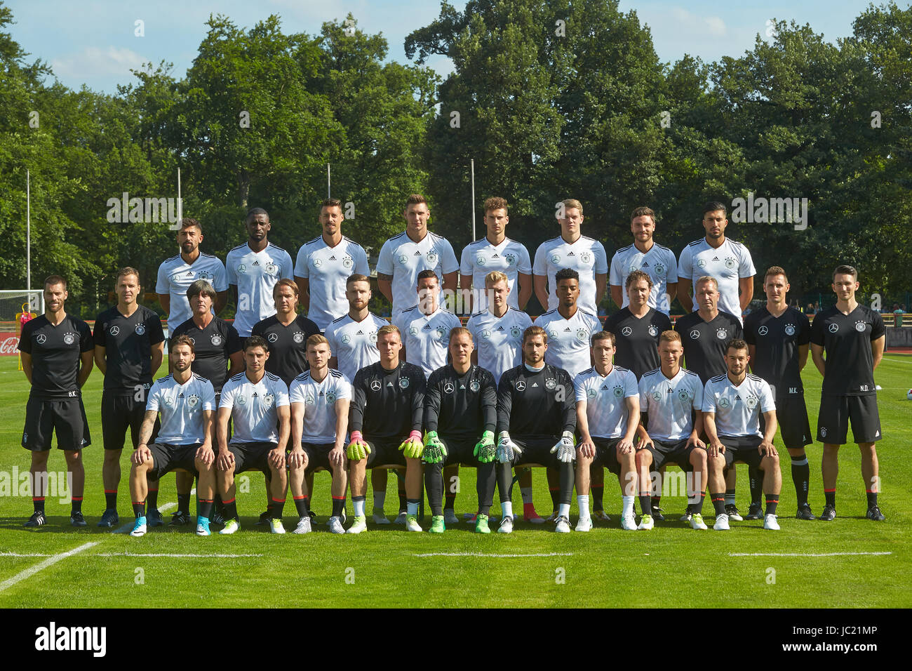 Kelsterbach, Germany. 13th June, 2017. The German national team pose ...