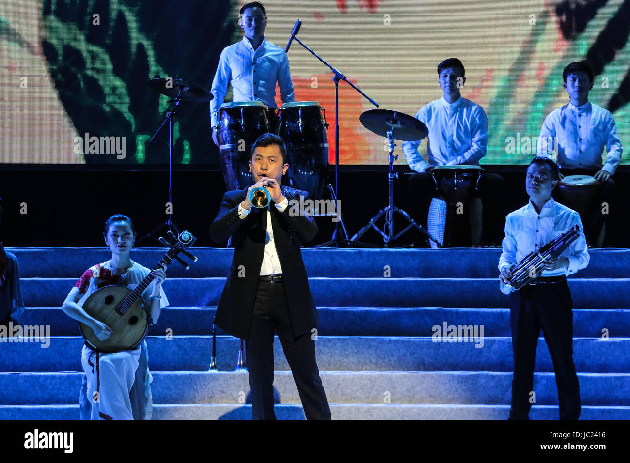 Erhu orchestra hi-res stock photography and images - Alamy