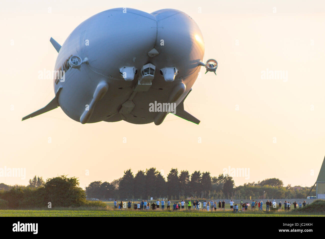 Hybrid air vehicles hav 304 hi-res stock photography and images - Alamy