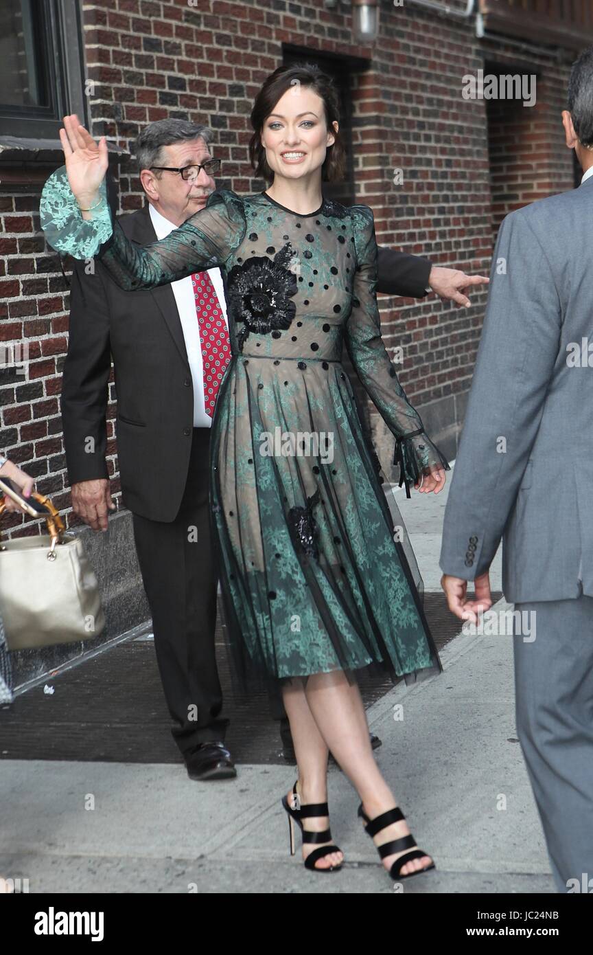 New York, NY, USA. 13th June, 2017. Olivia Wilde arrives at The Late ...