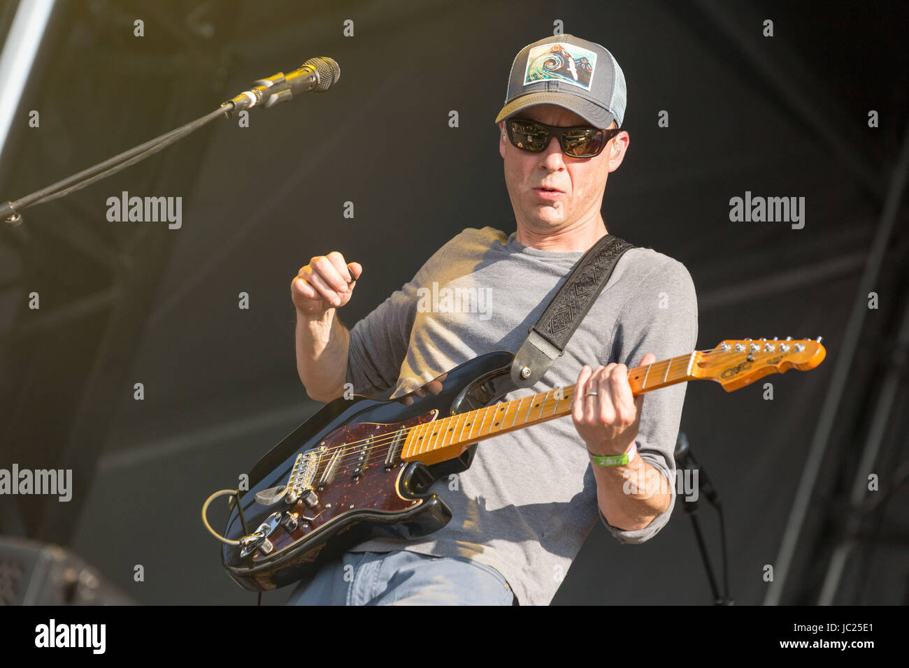 Jake cinninger hi-res stock photography and images - Alamy