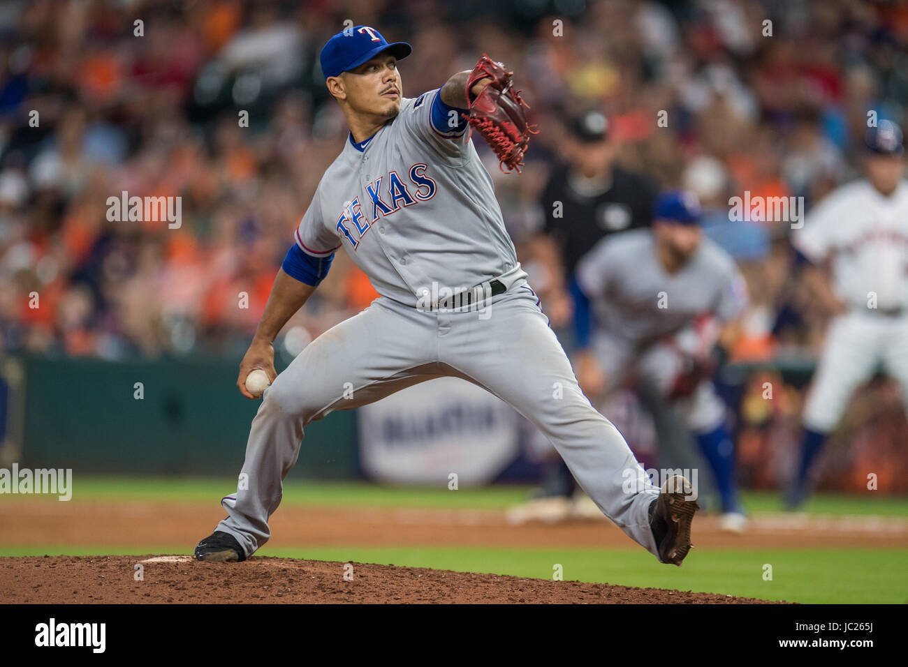 Rangers minute maid park hi-res stock photography and images - Alamy