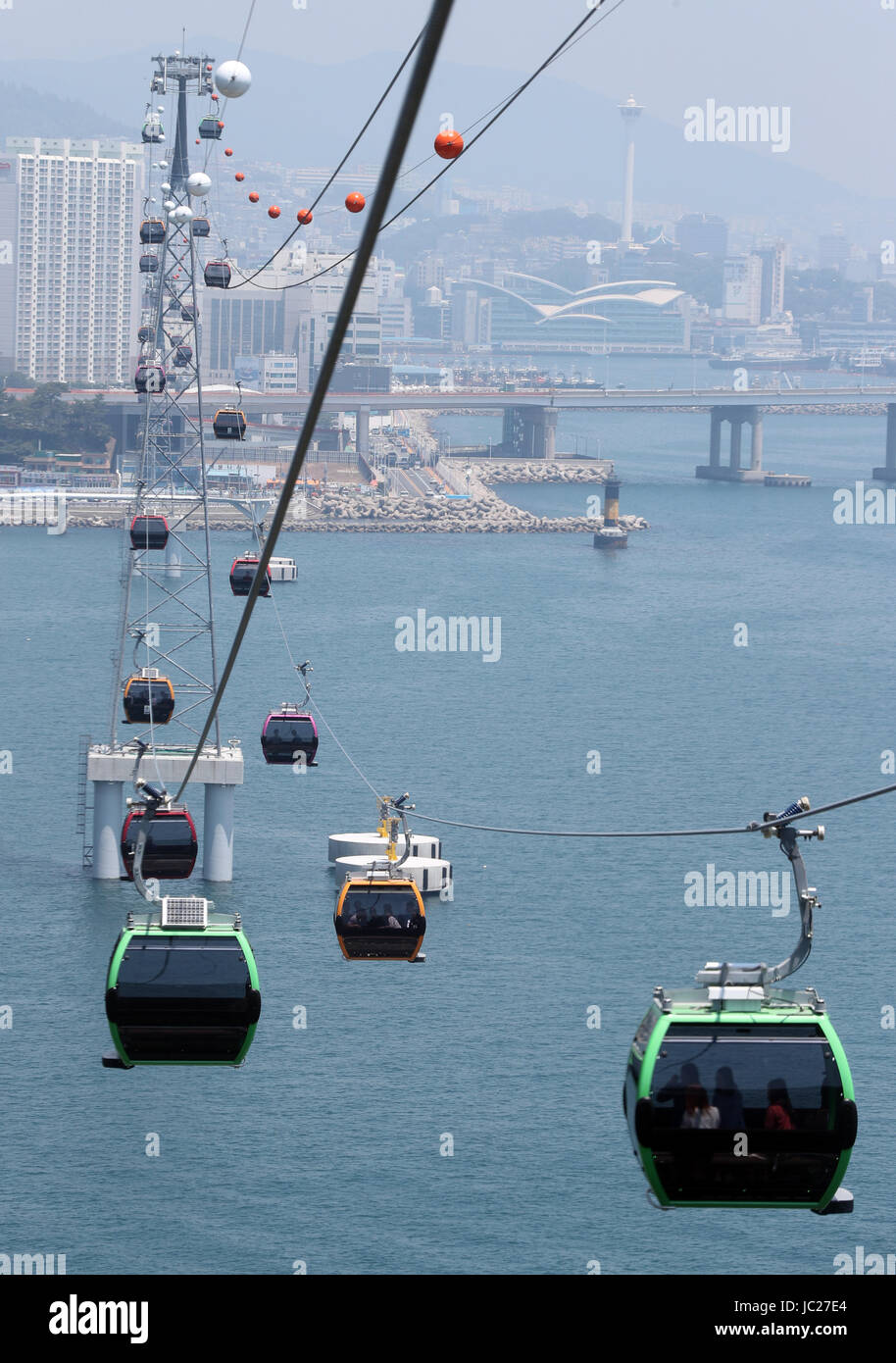 Marine cable cars in Busan Marine cable cars, completed at Songdo Beach ...