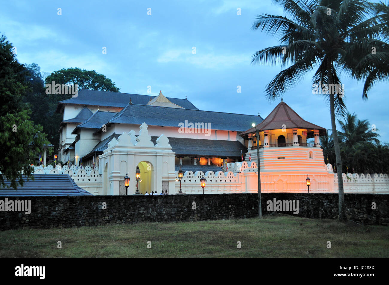 Famous Buddhist Pilgrimage Site, Temple of the Tooth, Kandy, Sri Lanka ...
