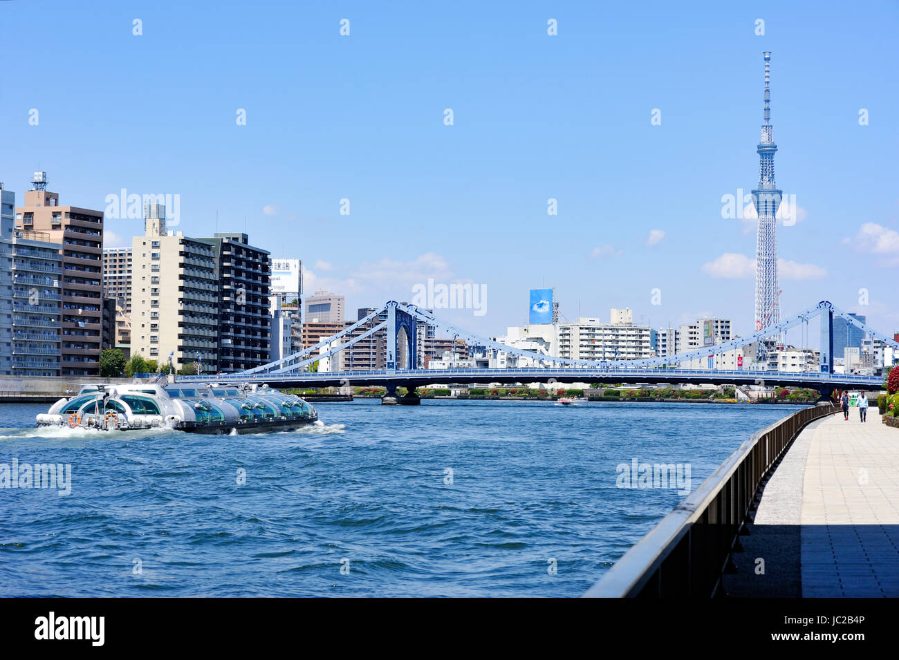Sumida River, Tokyo Sky Tree and Water Bus Stock Photo - Alamy