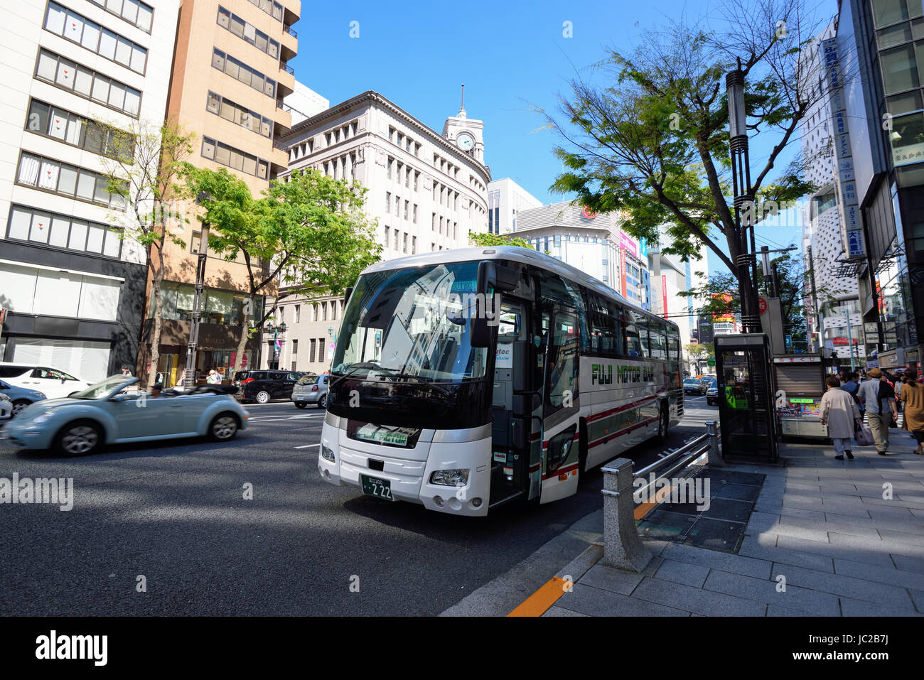 Sightseeing bus tokyo hi-res stock photography and images - Alamy