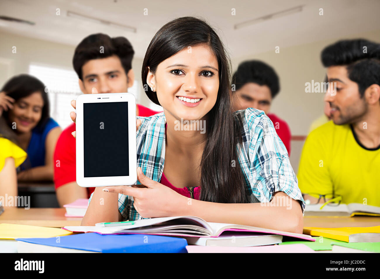 Digital screen in classroom hi-res stock photography and images - Alamy
