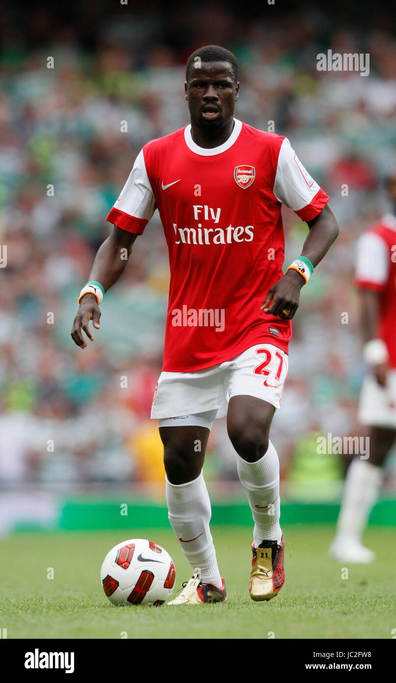 EMMANUEL EBOUE ARSENAL FC EMIRATES STADIUM LONDON ENGLAND 01 August ...