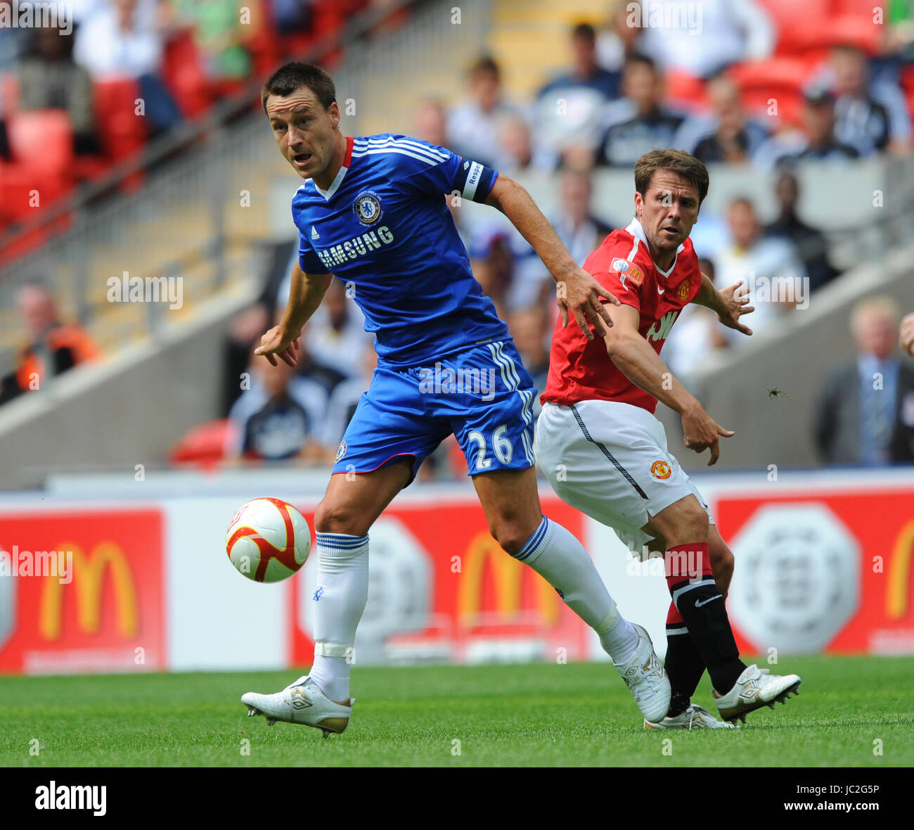 JOHN TERRY & MICHAEL OWEN CHELSEA V MANCHESTER UTD WEMBLEY LONDON ...