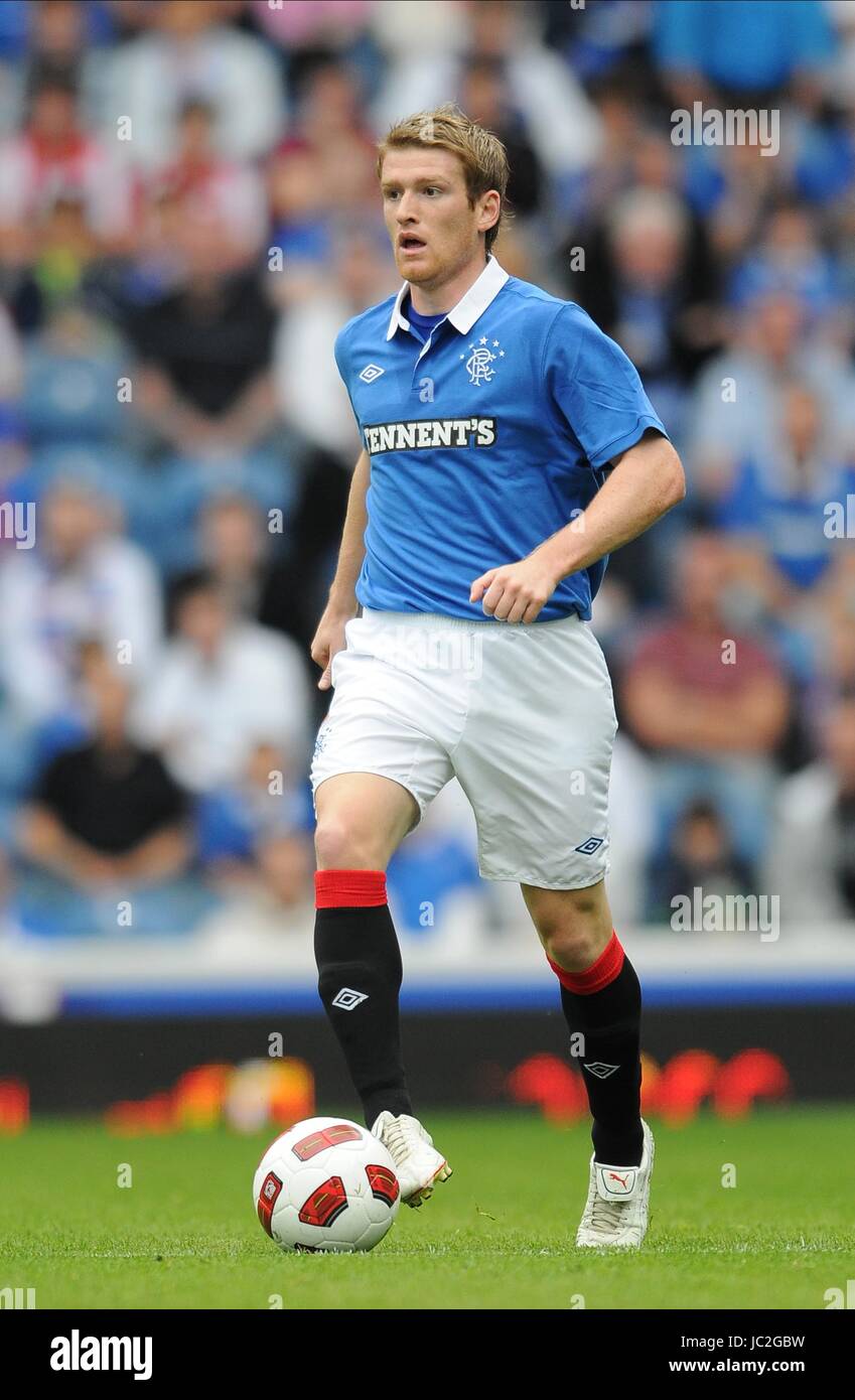 STEVEN DAVIS GLASGOW RANGERS FC GLASGOW RANGERS FC IBROX STADIUM ...