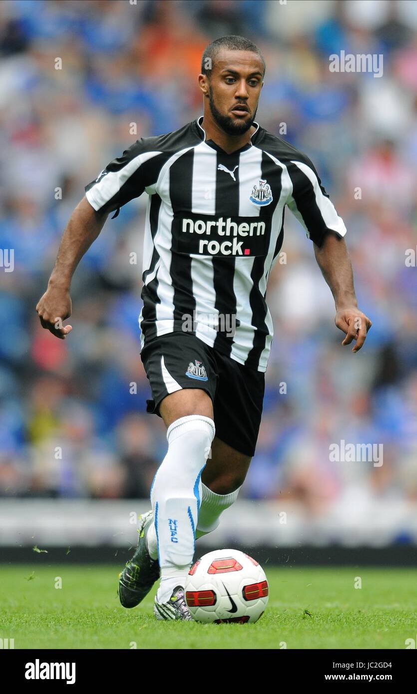 WAYNE ROUTLEDGE NEWCASTLE UNITED FC NEWCASTLE UNITED FC IBROX STADIUM ...