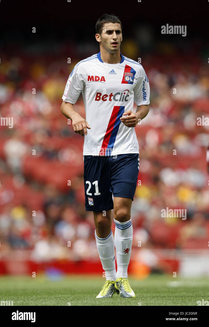 MAXIME GONALONS OLYMPIQUE LYON OLYMPIQUE LYON EMIRATES STADIUM LONDON ...