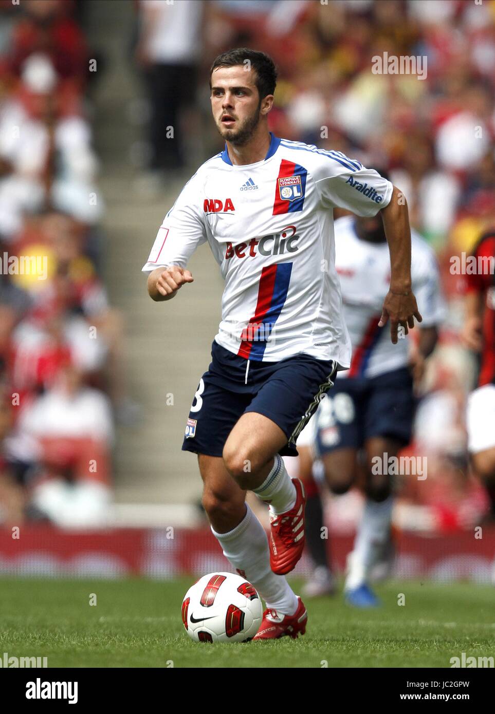 MIRALEM PJANIC OLYMPIQUE LYON OLYMPIQUE LYON EMIRATES STADIUM LONDON ...