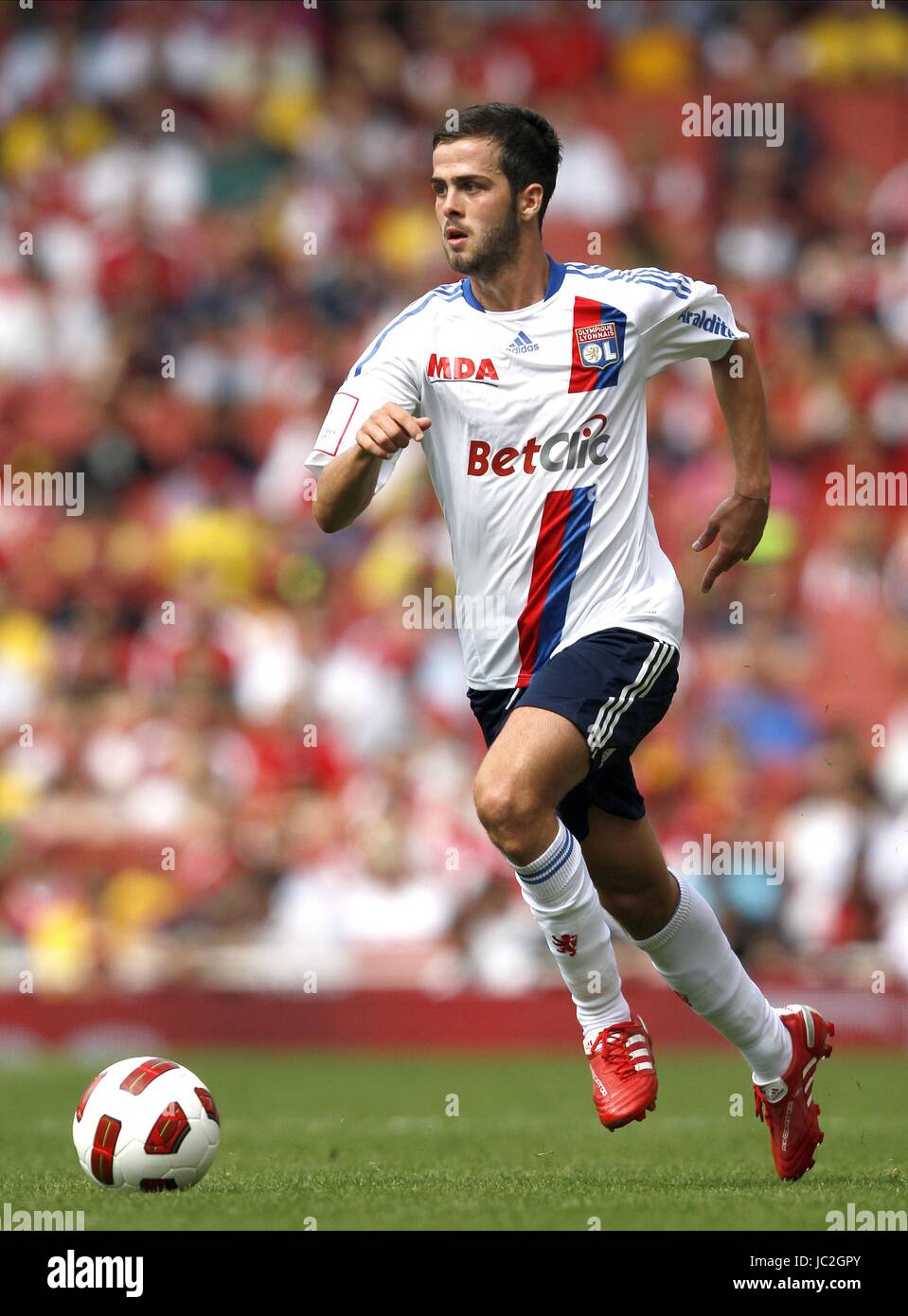 MIRALEM PJANIC OLYMPIQUE LYON OLYMPIQUE LYON EMIRATES STADIUM LONDON ...