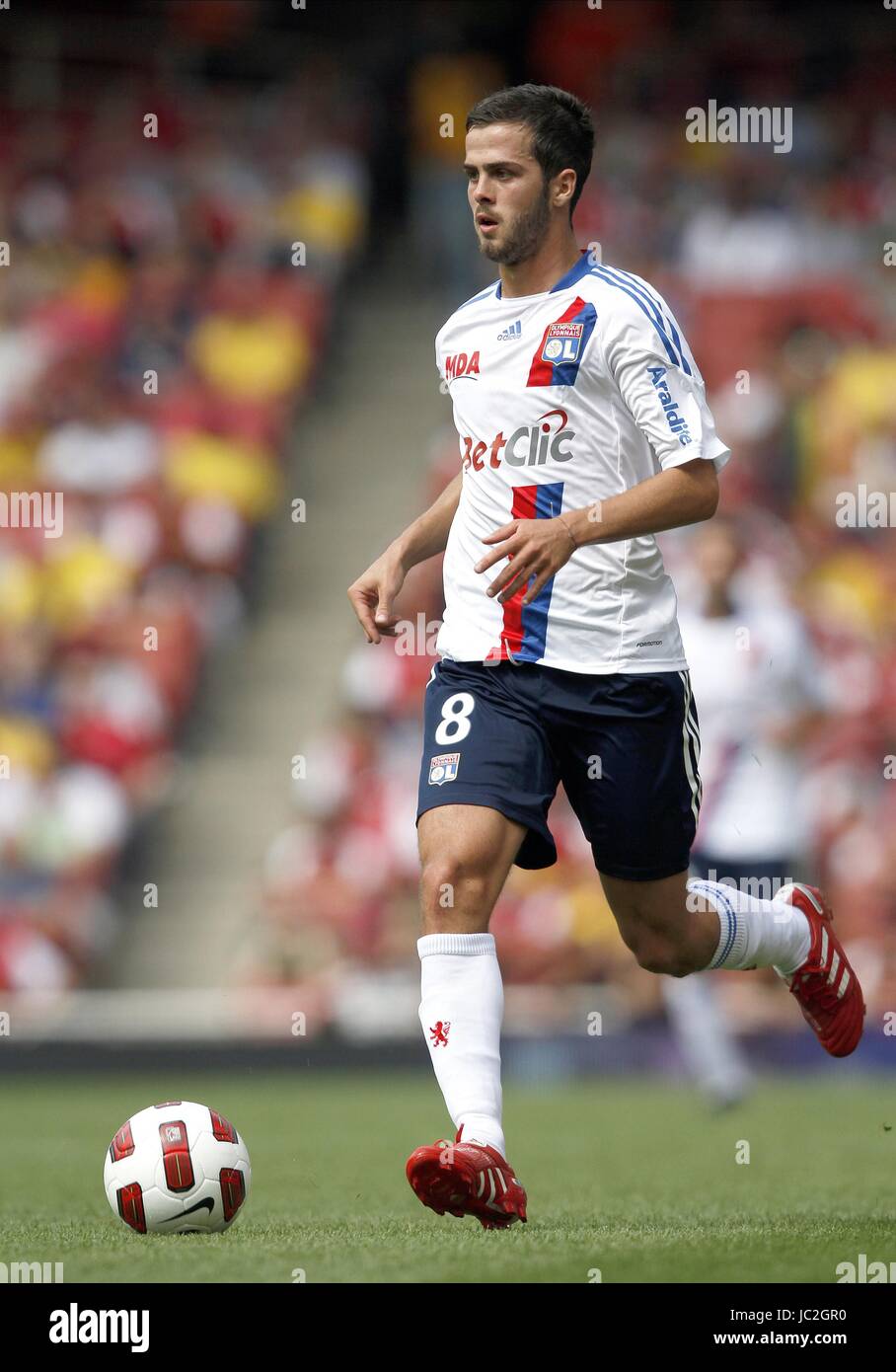 MIRALEM PJANIC OLYMPIQUE LYON OLYMPIQUE LYON EMIRATES STADIUM LONDON ...
