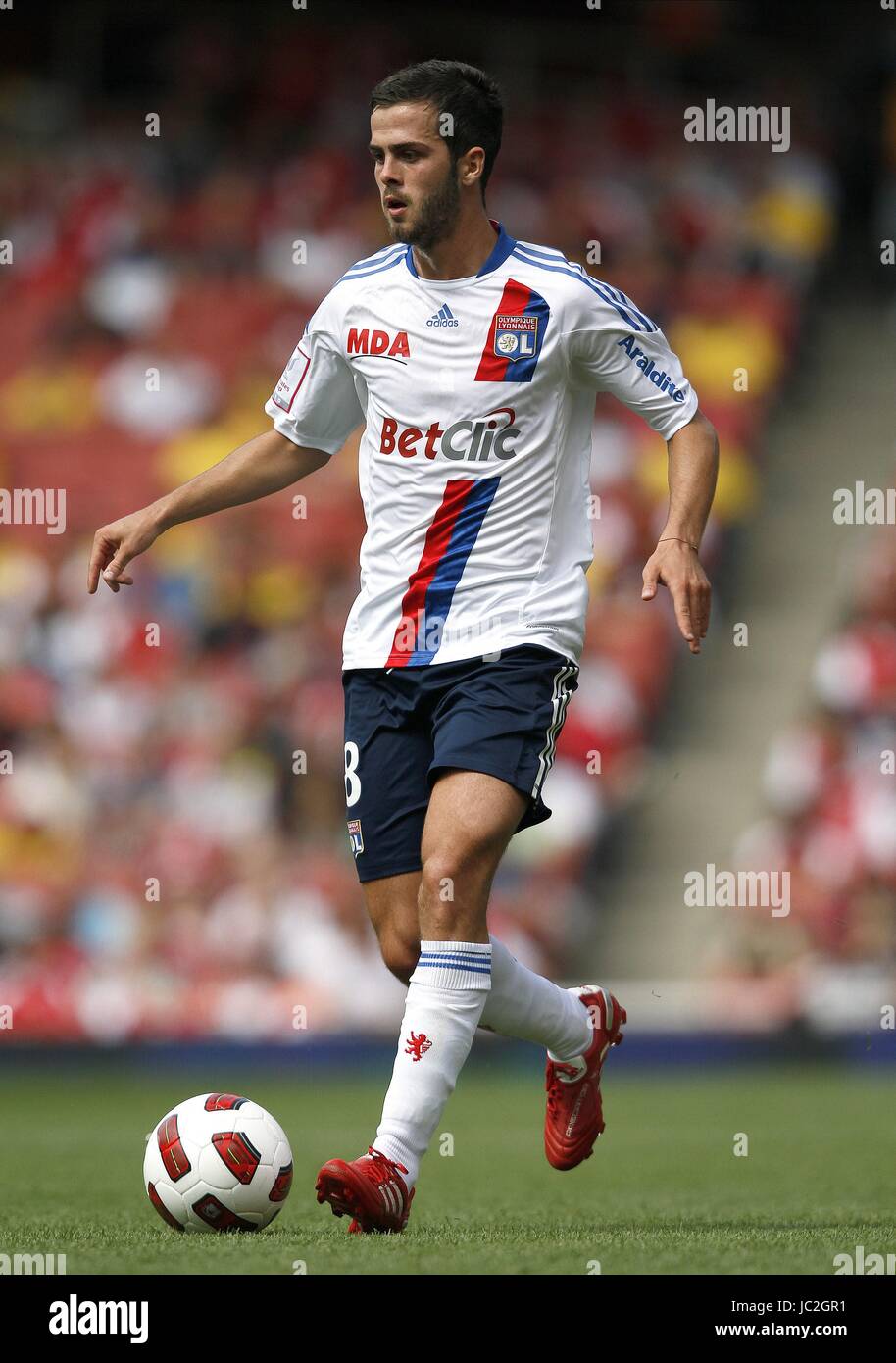 MIRALEM PJANIC OLYMPIQUE LYON OLYMPIQUE LYON EMIRATES STADIUM LONDON ...