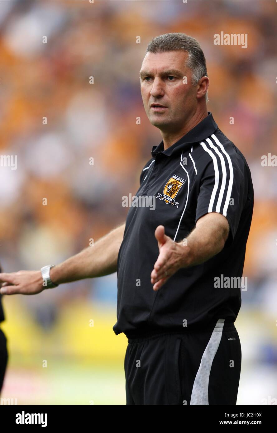 NIGEL PEARSON HULL CITY FC MANAGER HULL CITY FC MANAGER KC STADIUM HULL ...