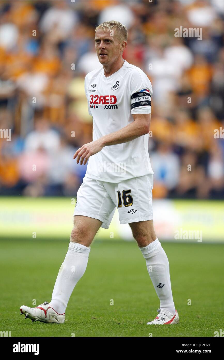 GARRY MONK SWANSEA CITY FC SWANSEA CITY FC KC STADIUM HULL ENGLAND 07 ...