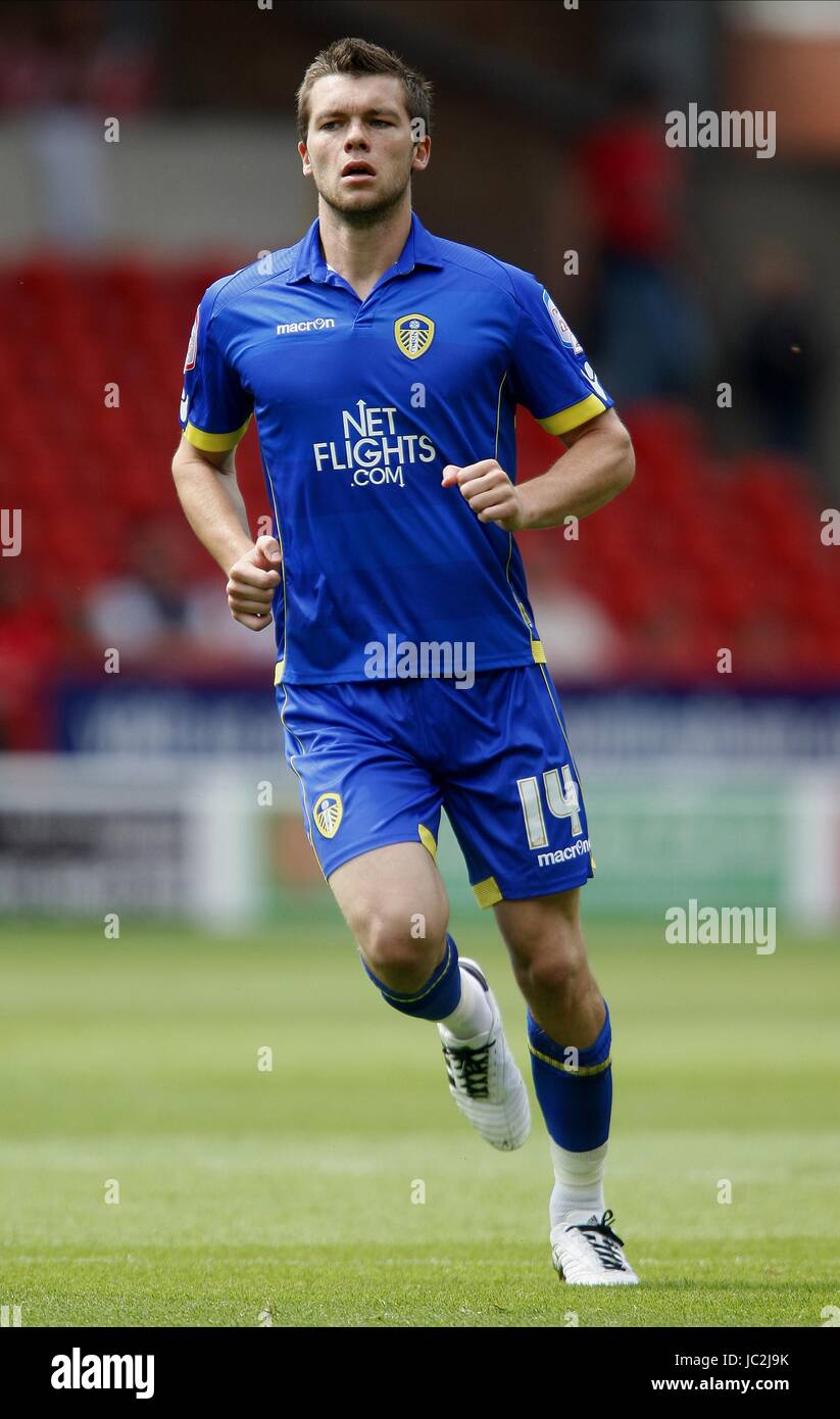 JONATHAN HOWSON LEEDS UNITED FC LEEDS UNITED FC CITY GROUND NOTTINGHAM ...