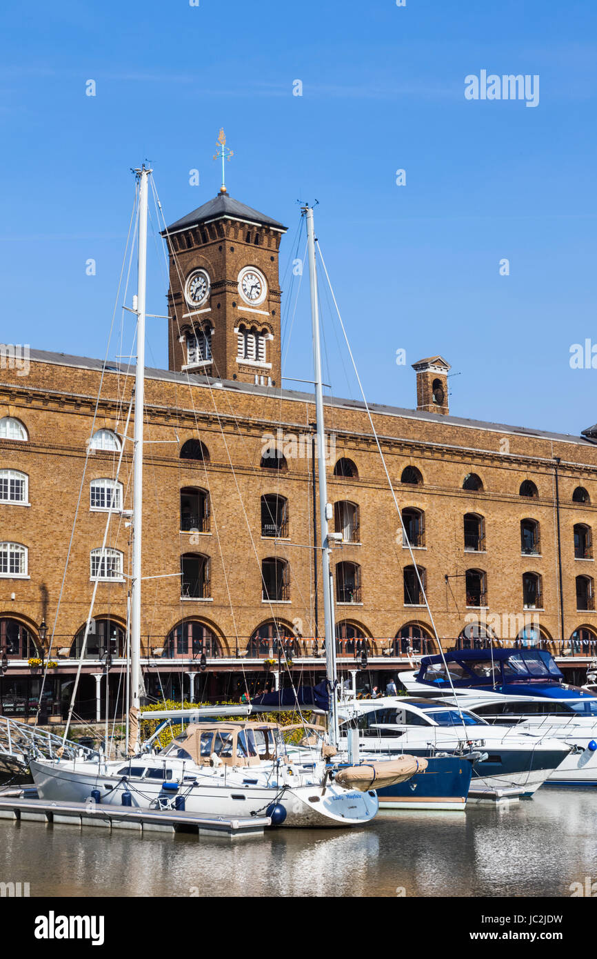Wapping london docks hi-res stock photography and images - Alamy