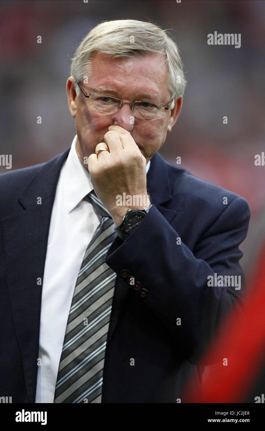 SIR ALEX FERGUSON MANCHESTER UNITED FC MANAGER OLD TRAFFORD MANCHESTER ...