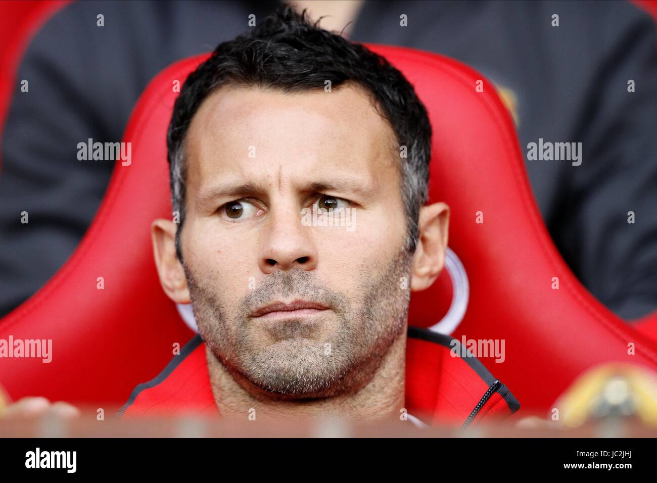 RYAN GIGGS MANCHESTER UNITED FC MANCHESTER UNITED FC OLD TRAFFORD ...