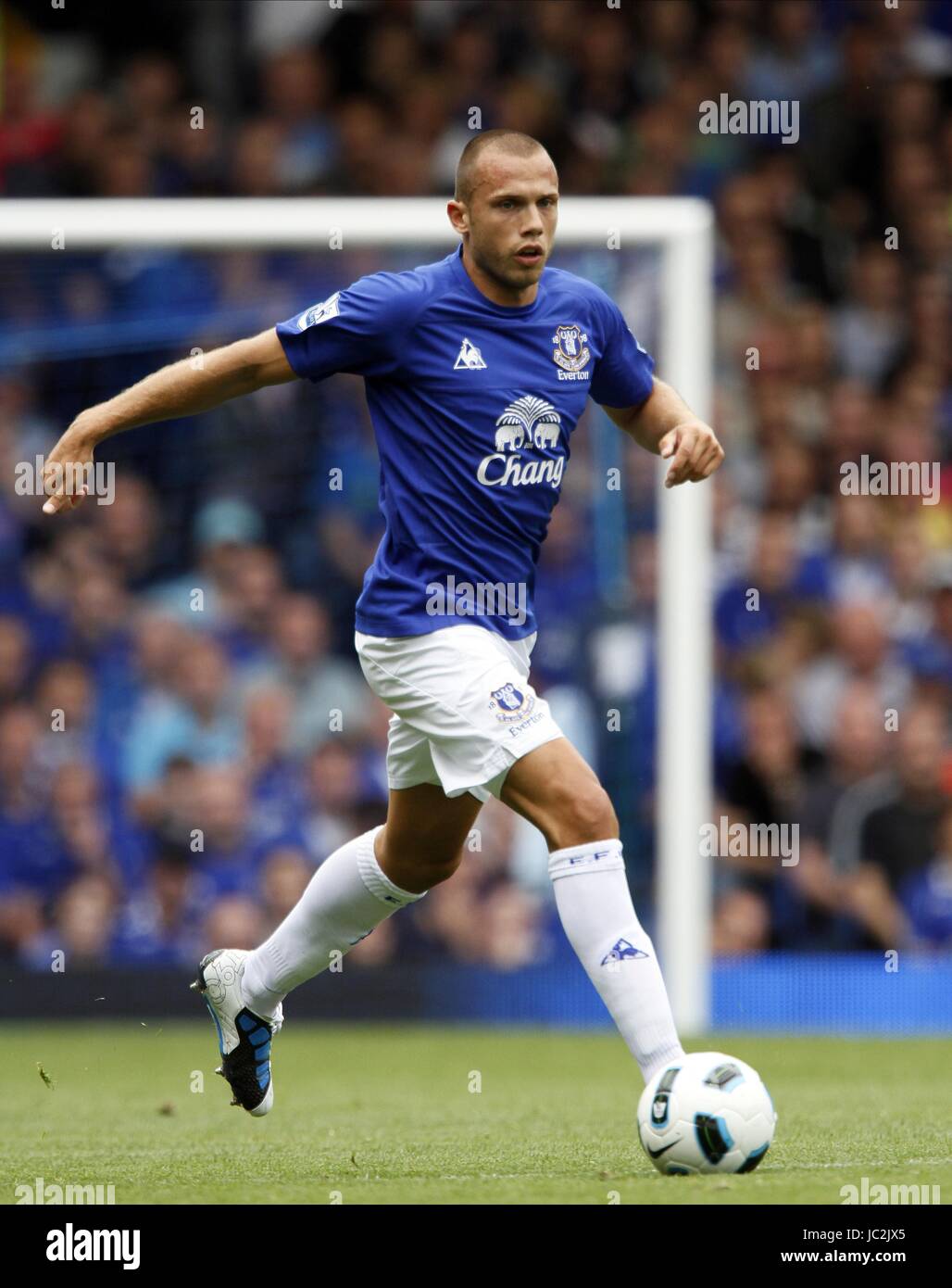 JOHN HEITINGA EVERTON FC GOODISON PARK LIVERPOOL ENGLAND 21 August 2010 ...