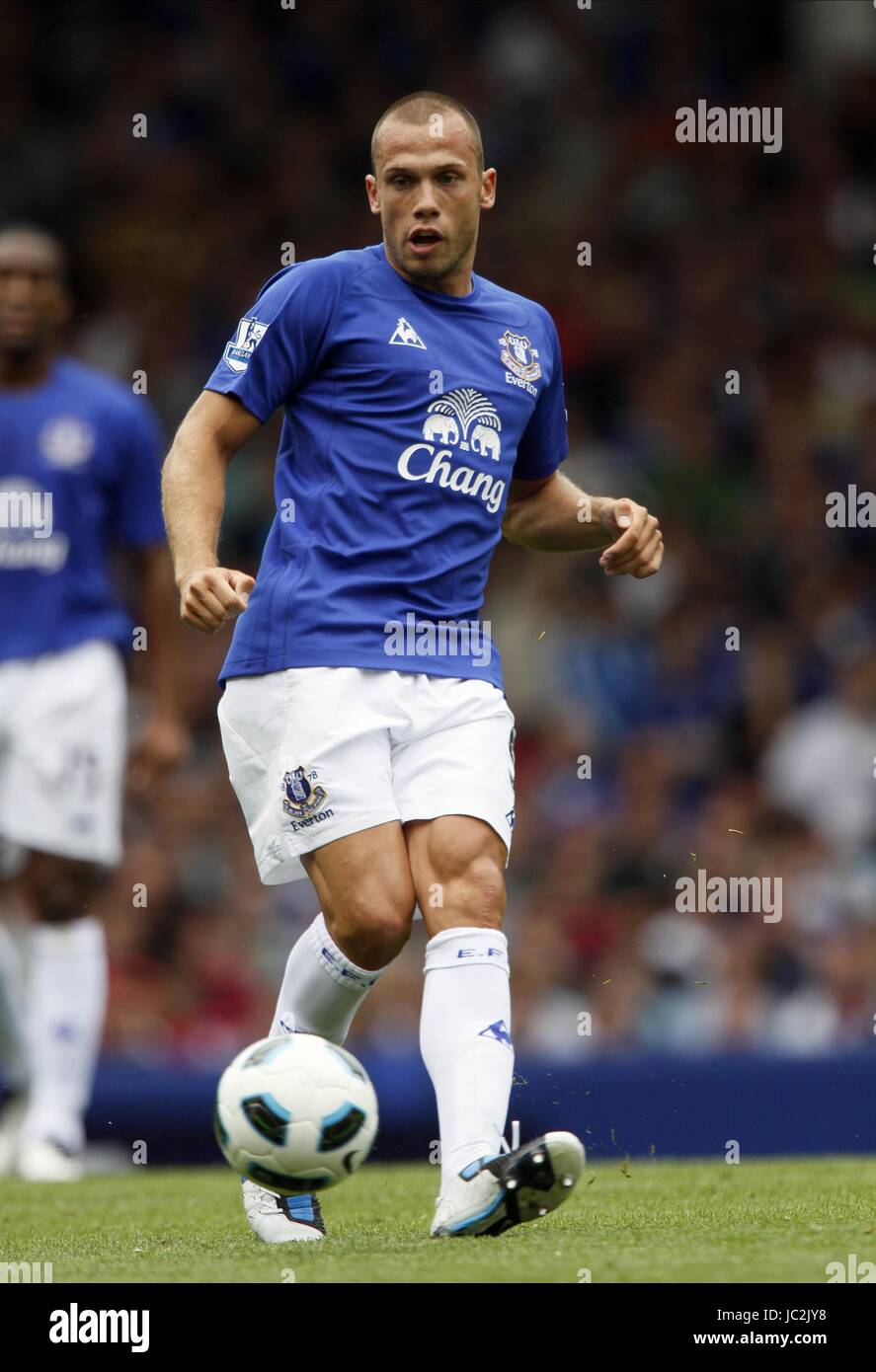 JOHN HEITINGA EVERTON FC GOODISON PARK LIVERPOOL ENGLAND 21 August 2010 ...