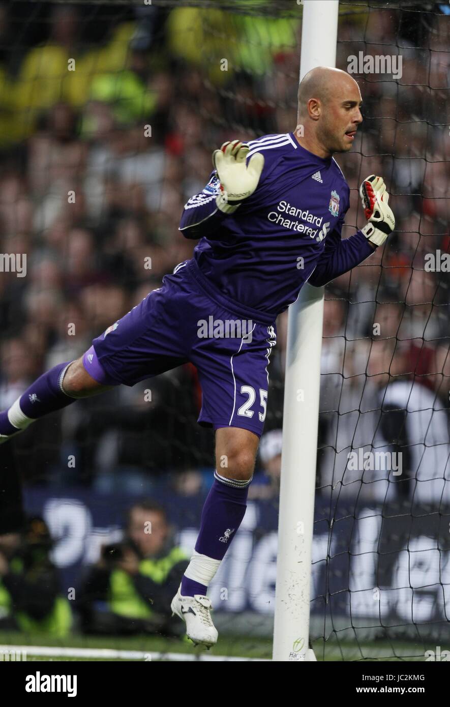 PEPE REINA LIVERPOOL FC LIVERPOOL FC EASTLANDS CITY OF MANCHESTER ST ...